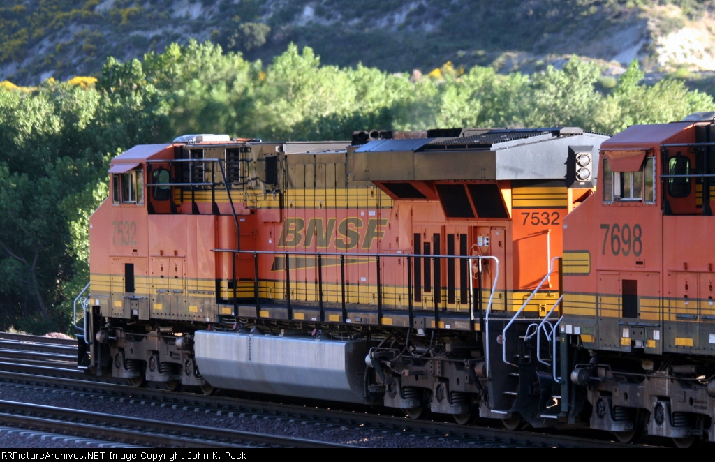 BNSF 7532